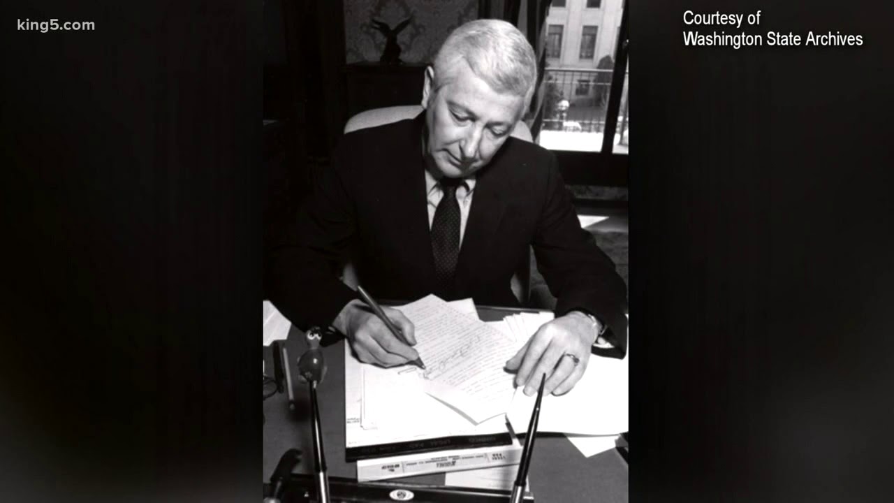 Former Governor John Spellman dies at 91 - YouTube