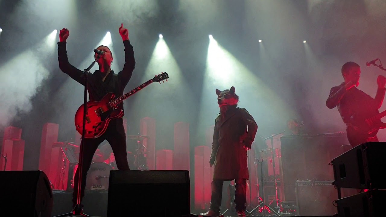 Mando Diao - Long Long Way live in Hamburg - YouTube