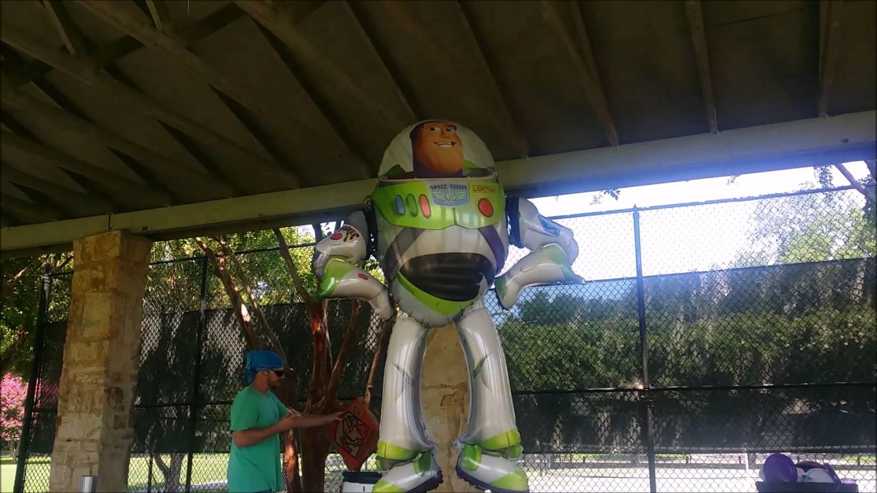 Buzz Lightyear Balloon Battle - YouTube