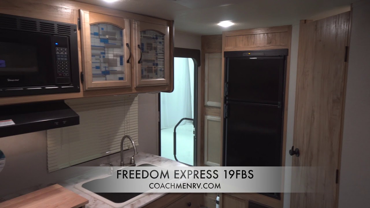 2019 Coachmen Freedom Express Pilot 19FBS - YouTube