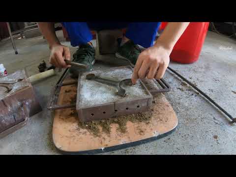 Aluminum Connecting Rod Casting Using Sand Mold - YouTube