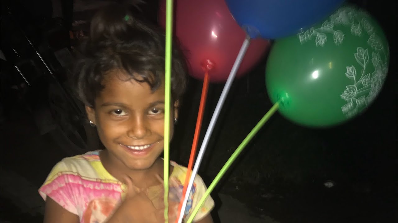 Poor kid | Age Of Playing With Balloons Selling Balloons - YouTube