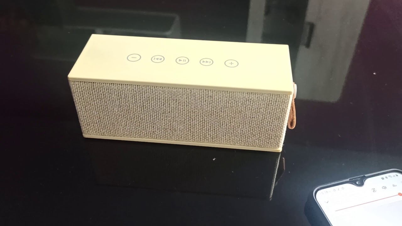 Rockbox Brick Bass test - YouTube