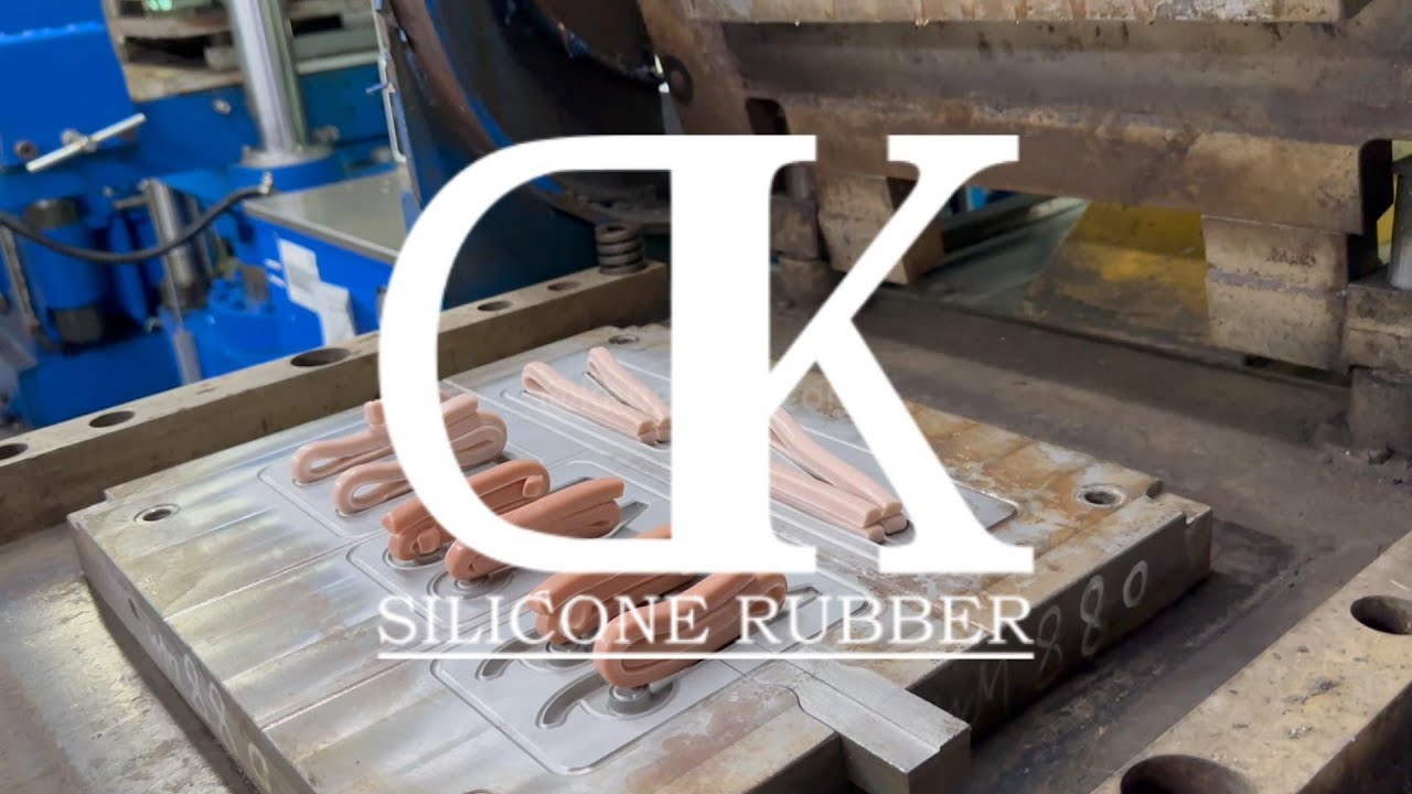 New collection -- Silicone barber tool toy set. Silicone factory ...