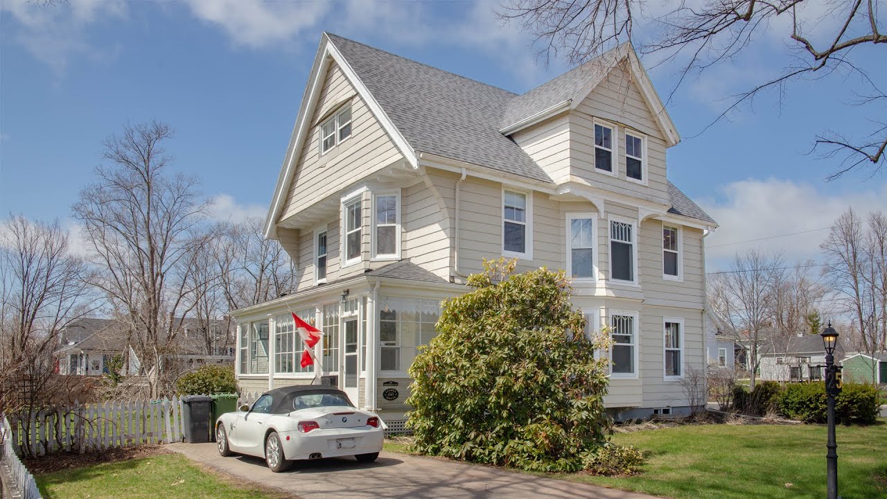 25 Greenfield Ave, Charlottetown PEI - YouTube