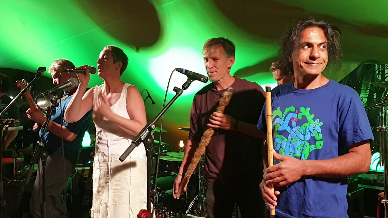 Sorten Muld - YouTube