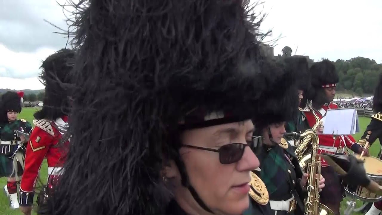 The Red Devils - British Army Parachute Display Team - YouTube