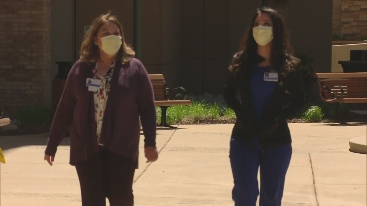 Mother-Daughter Nurse Duo Thankful To Be On The Frontlines Of The ...