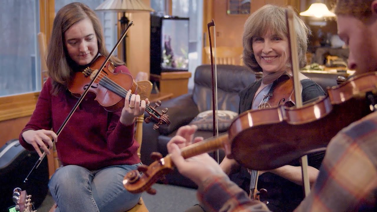 Trillium Irish Band Julia Delaney - YouTube