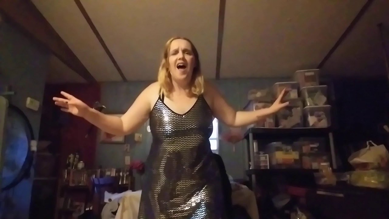 Regina Hogan singing Hit me with your best shot - YouTube