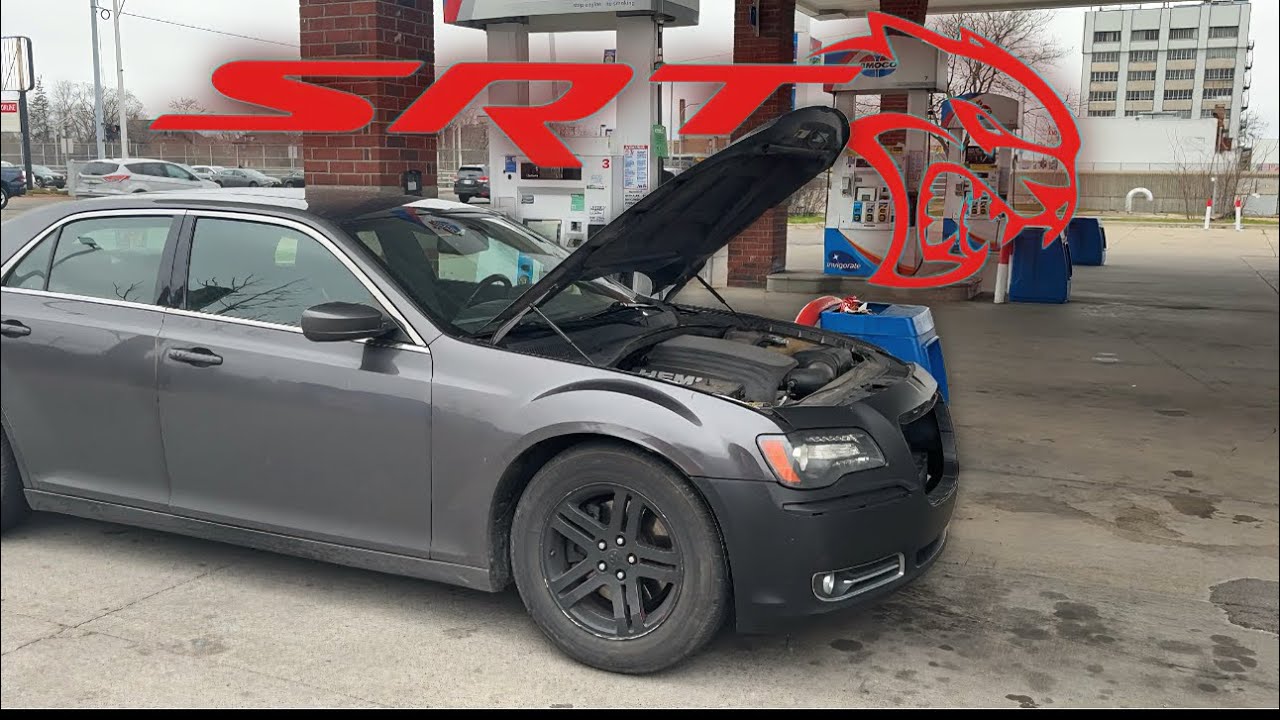 CUTTING UP IN 5.7 CHRYSLER 300 POV - YouTube