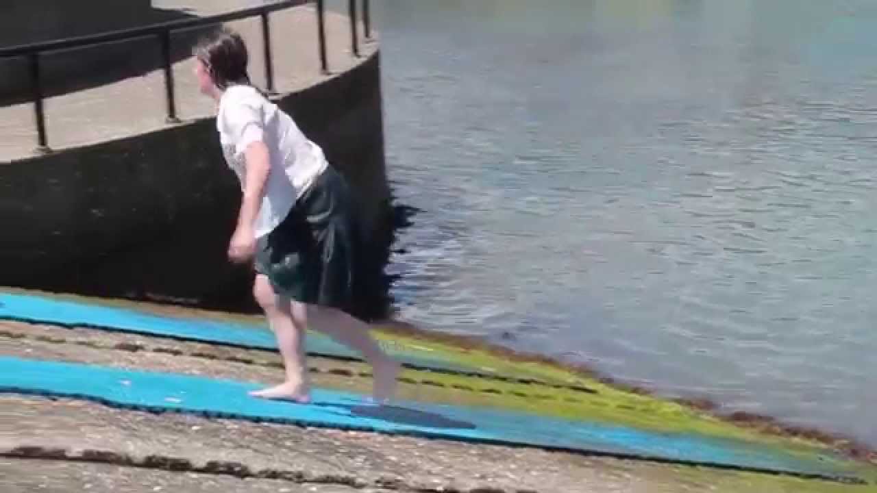 Wellington Girls' College Wharf Jump 2015 - YouTube