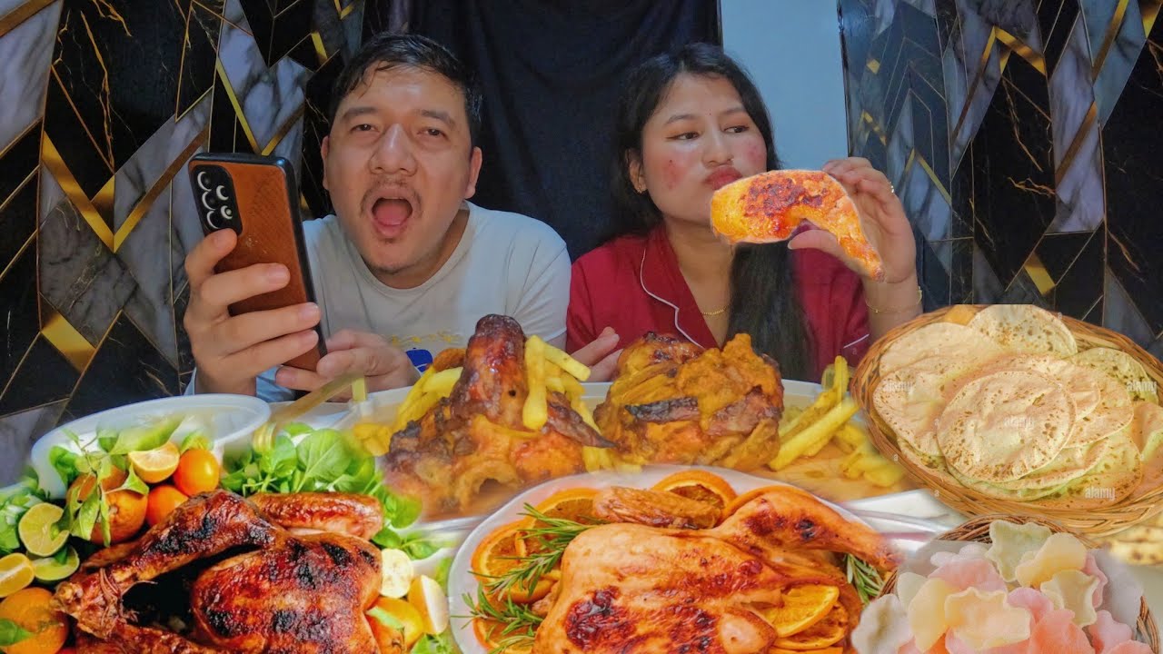 EATING 2 kg SPICY WHOLE CHICKEN, SALAD, PRAWN CHIPS WITH ROTI |MUKBANG ...