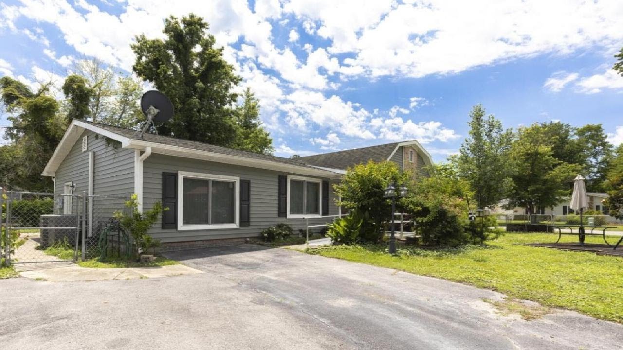 113 Cedar Creek Drive, Jacksonville, NC Presented by Ronda Scott. - YouTube