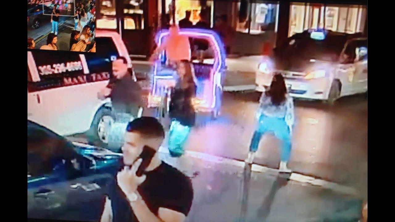 twerking in traffic! dancing women stop traffic! - YouTube