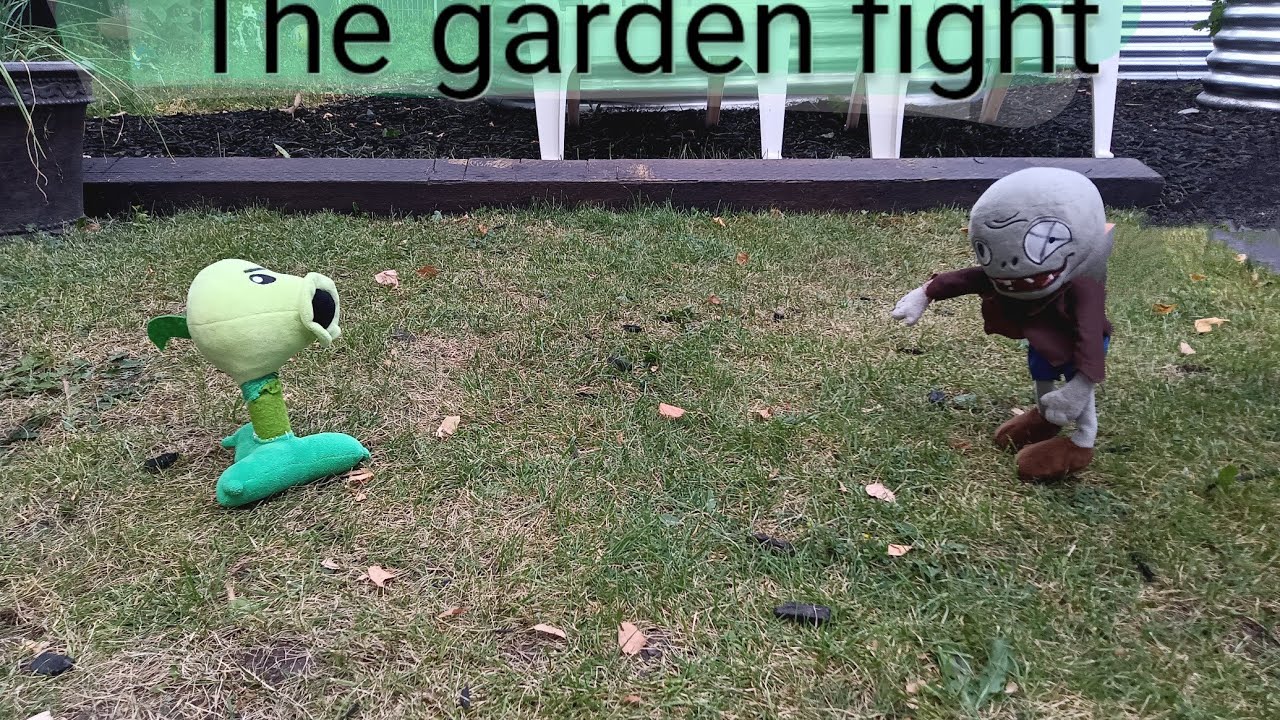 The garden fight 🧟 PVZ plush EP: 1 - YouTube