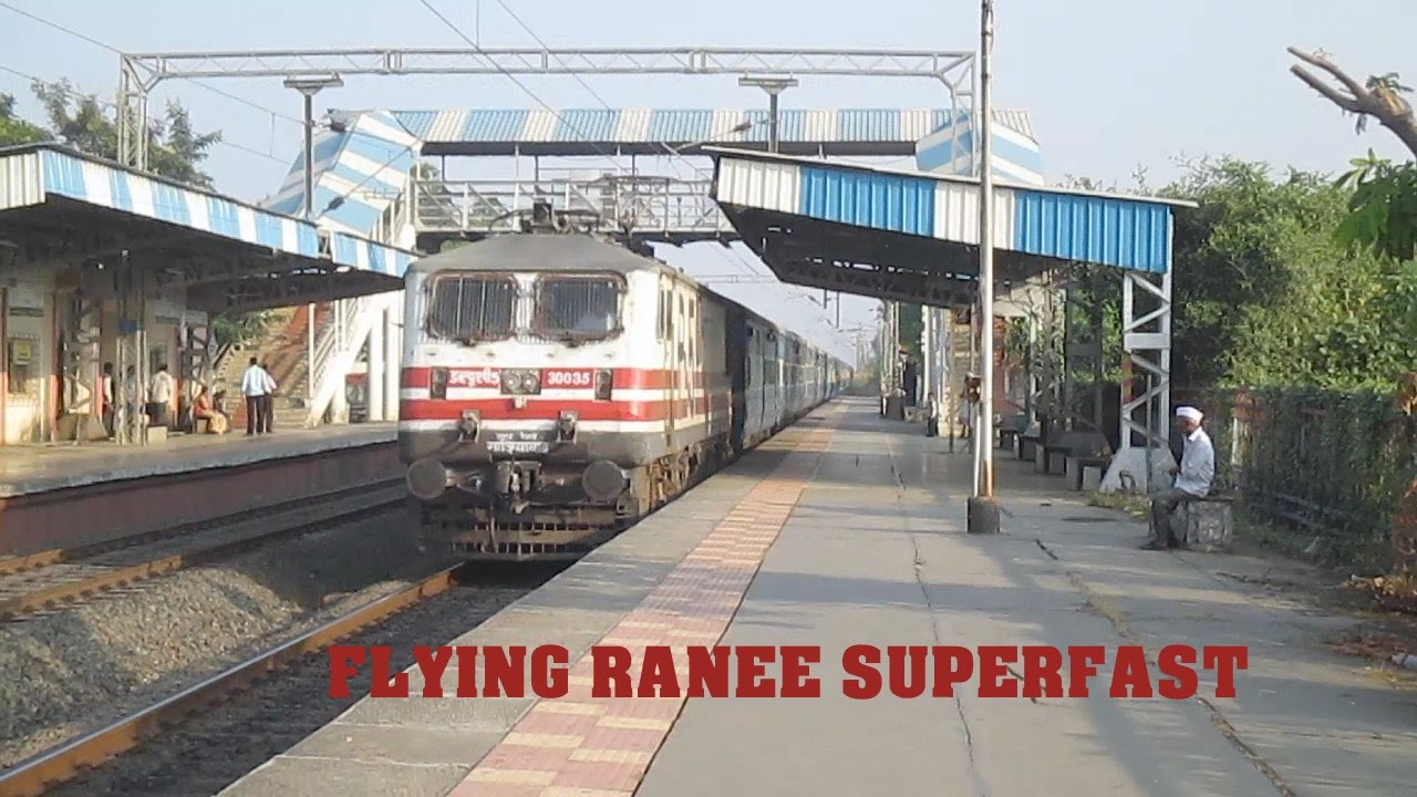 India's Only Non AC Superfast Double Decker : Flying Ranee!! - YouTube