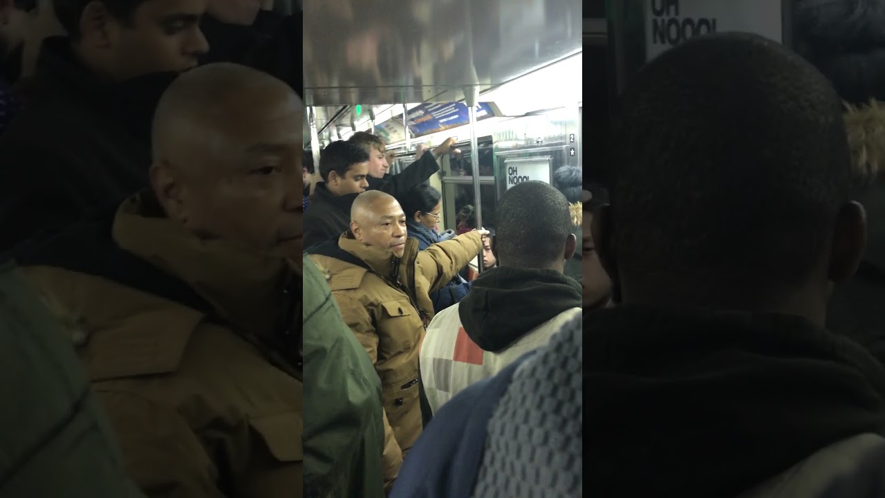 New York subway fight - YouTube