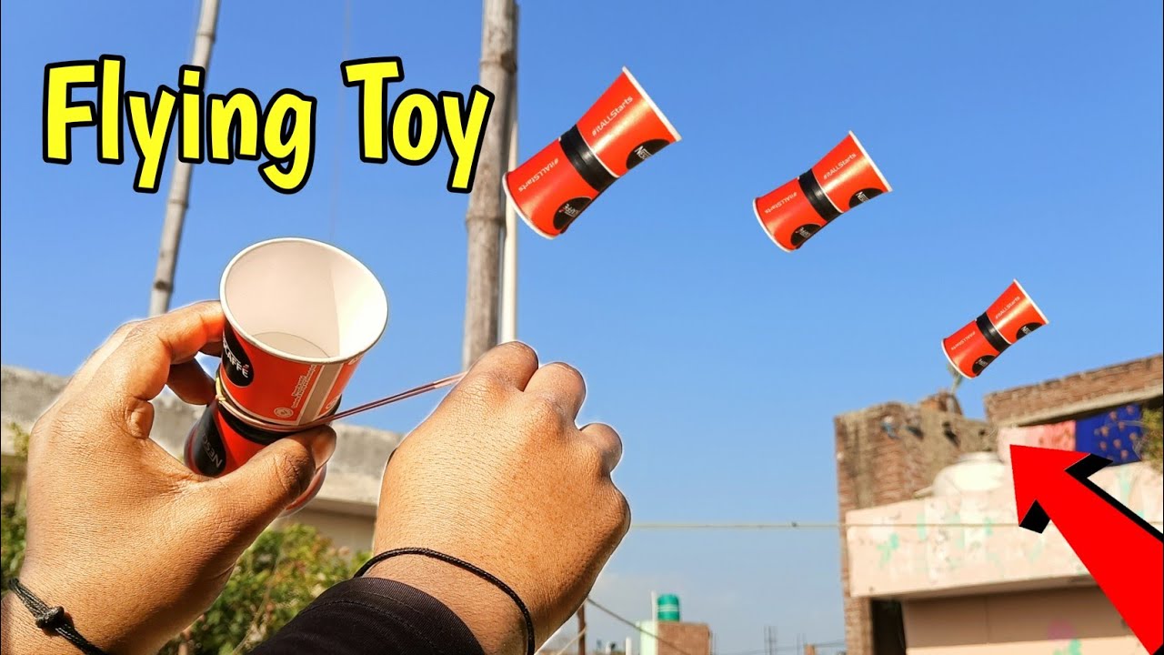 Home Made Flying Toy😱 | घर पर बना फ्लाइंग टॉय | - YouTube