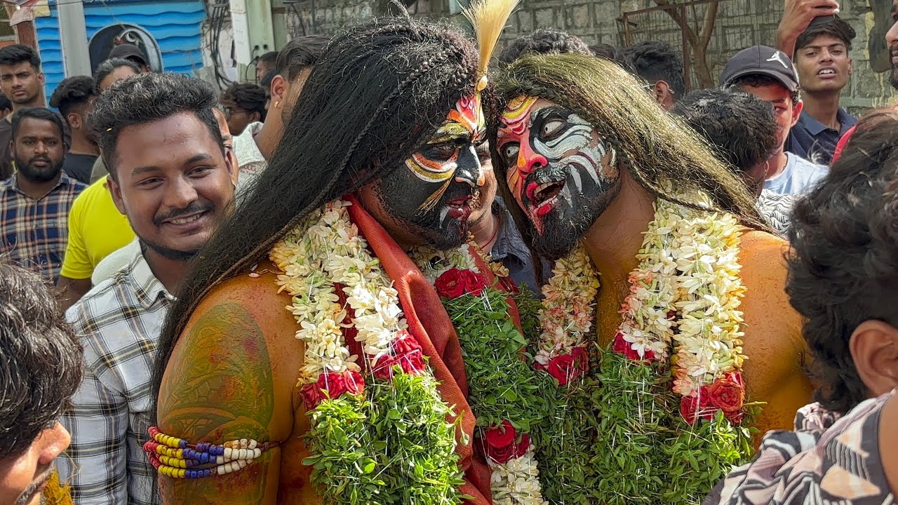 Sandeep potharaju and Babloo potharaju Crazy dance at lalapet bonalu ...