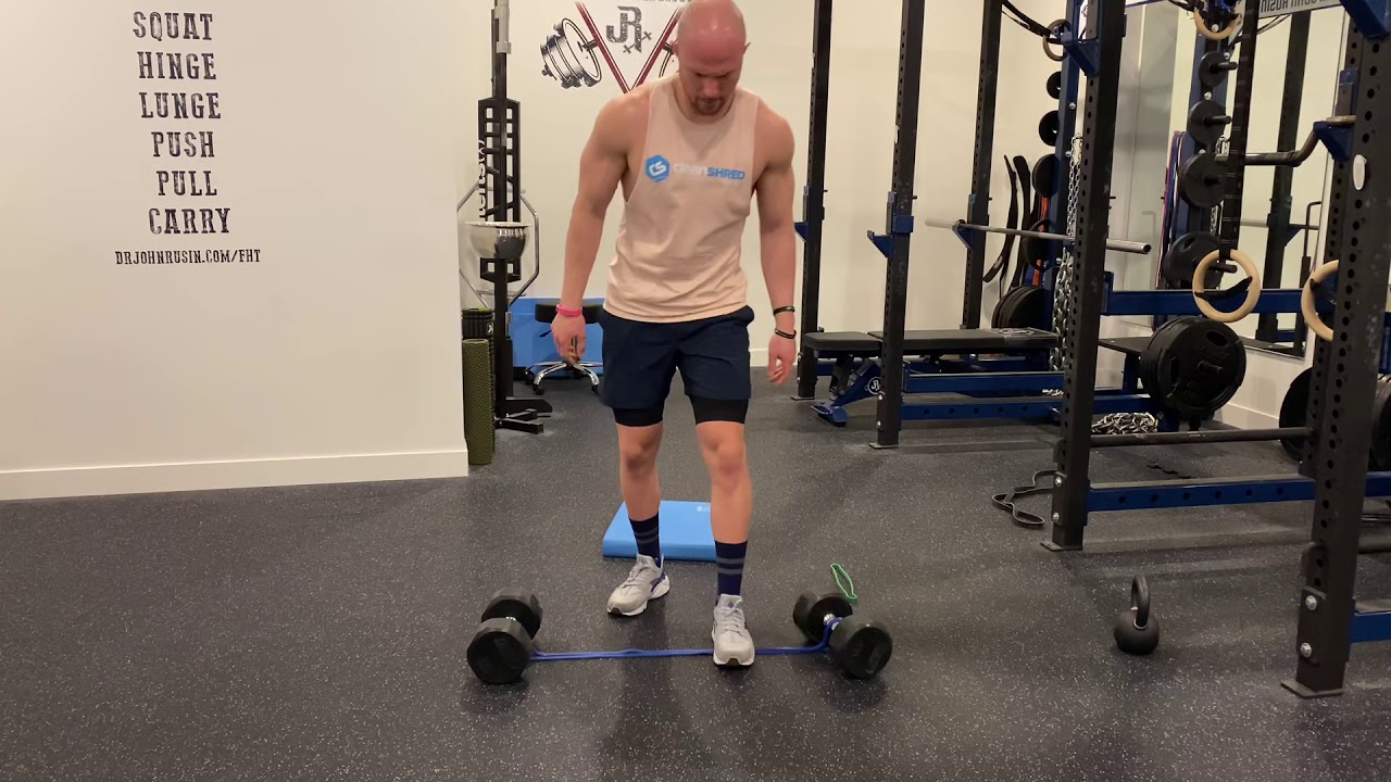 Hinged Over Alternating Single Arm Banded Dumbbell Row - YouTube