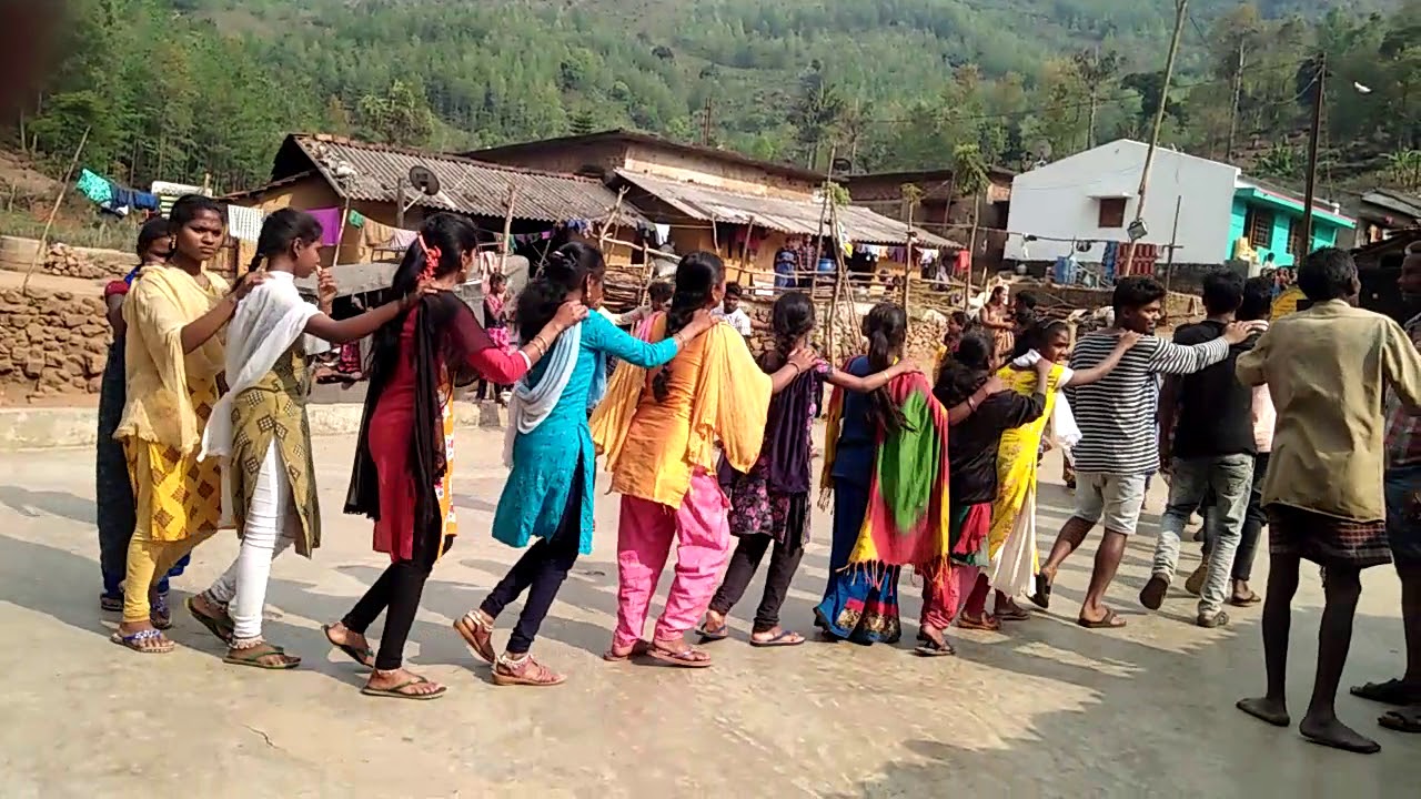 Dhimsa Dance - YouTube