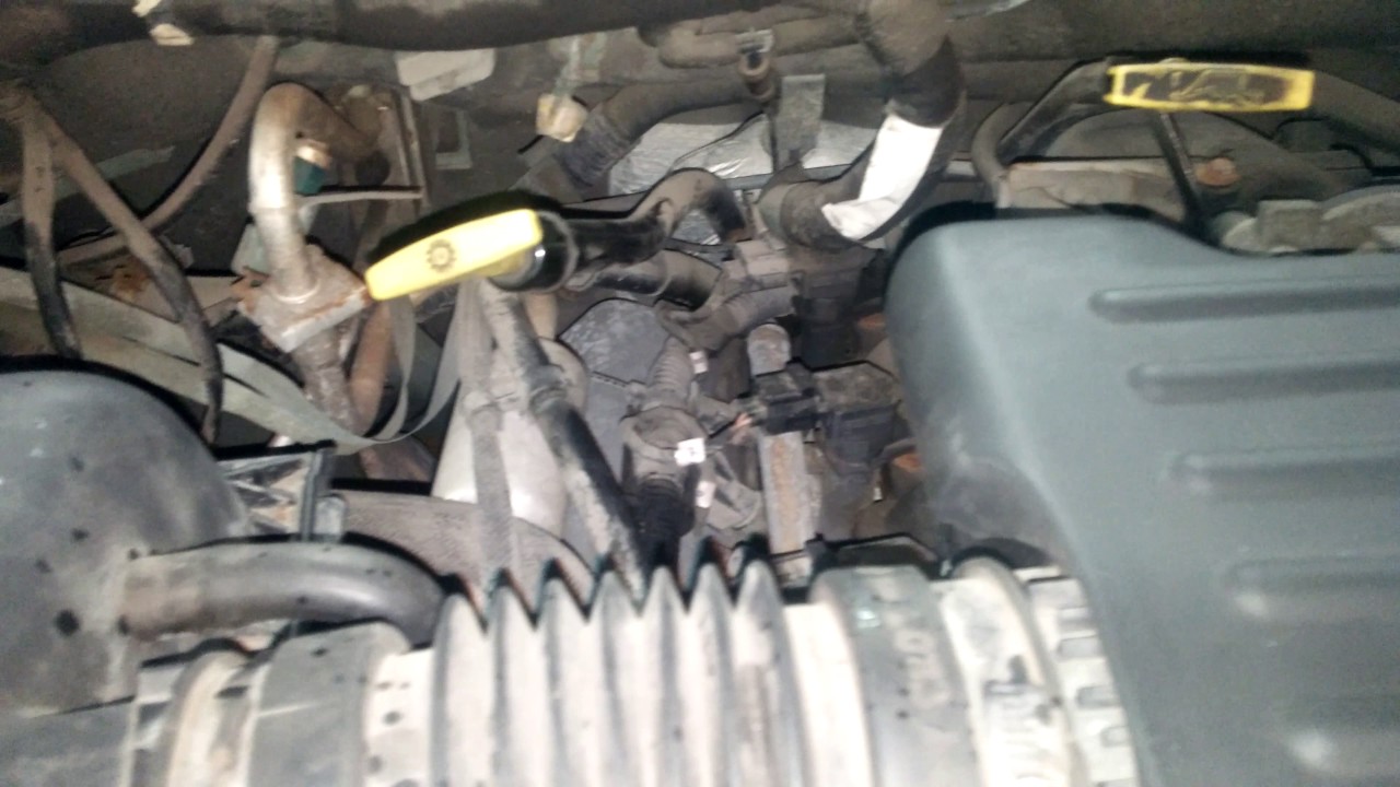 2001 dodge Durango stalling - YouTube