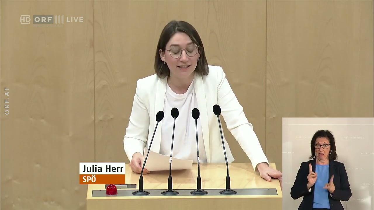 2022-09-21 20 Julia Herr SPÖ - YouTube
