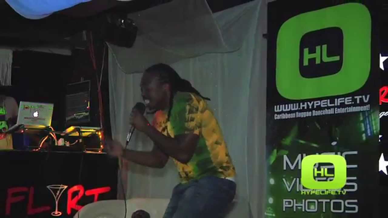 Jim Mello Performance @ New Hype Artist Showcase! - YouTube