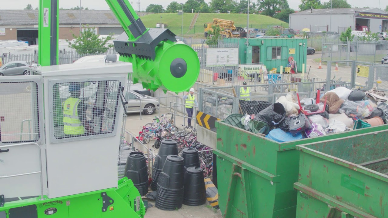 Bergmann Mobile Roll Packer Mark 7 - YouTube