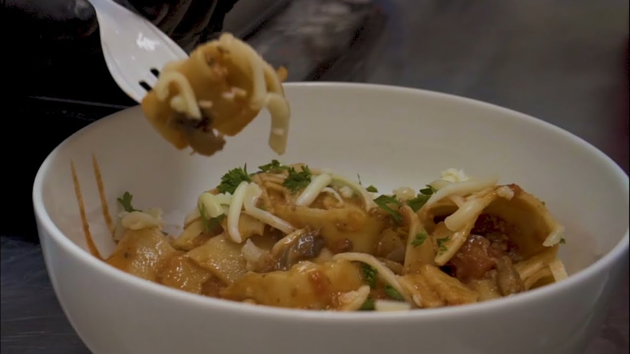 Ep. 3 - The Amma👩🏾‍🍳Zetti Show "Zetti2GO Pasta" FT. Lasagna2GO (ITALY🇮🇹 ...