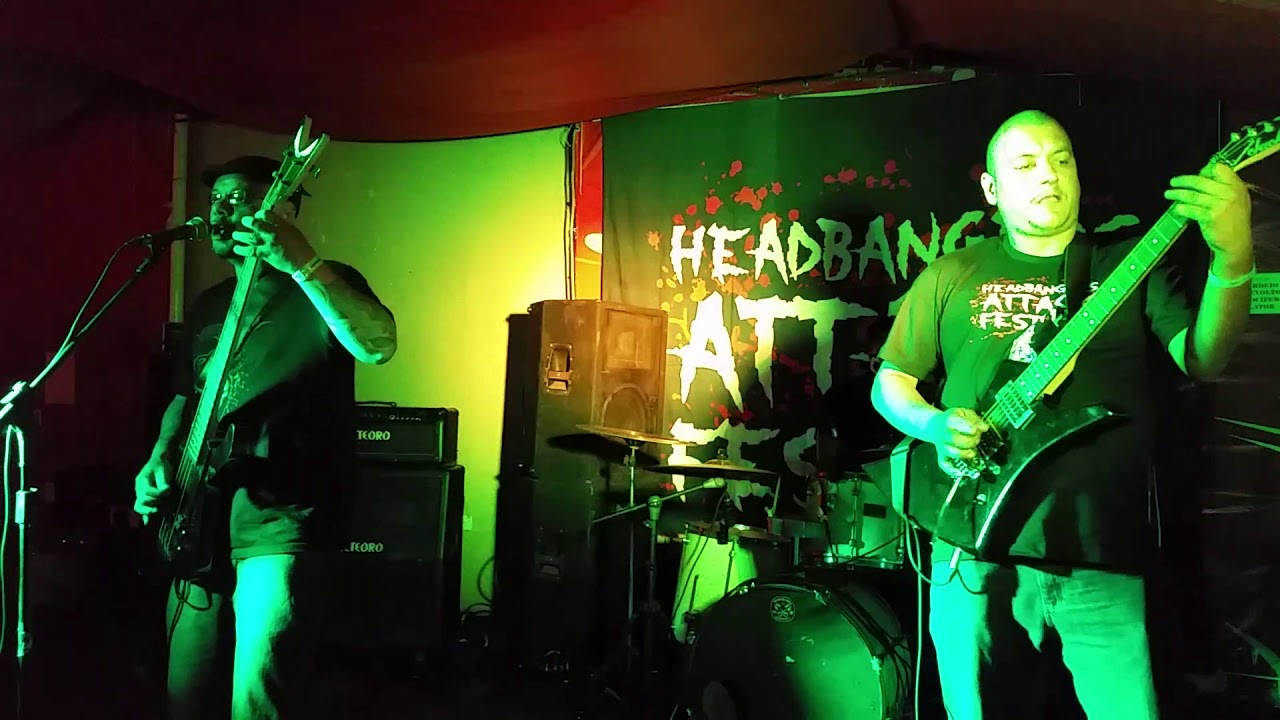 Bombardeio - 17° Headbangers Attack 2019 - YouTube