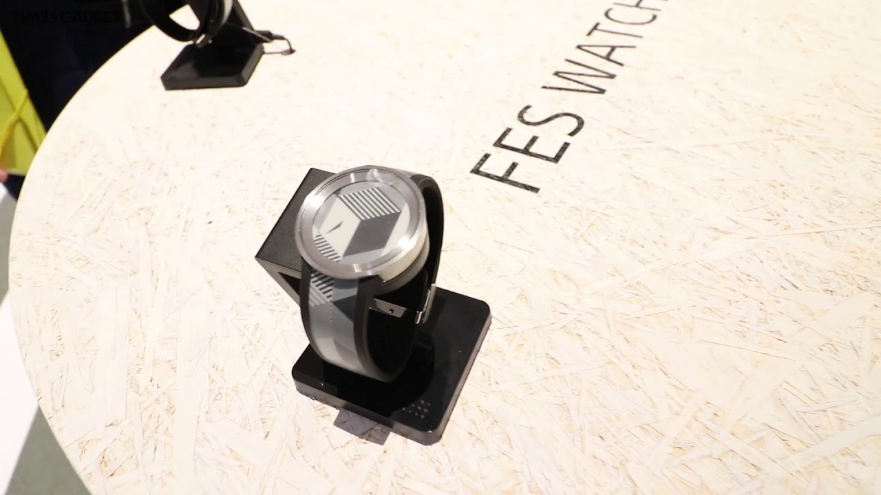 Sony FES Watch U e le nuove NewBalance personalizzabili - YouTube