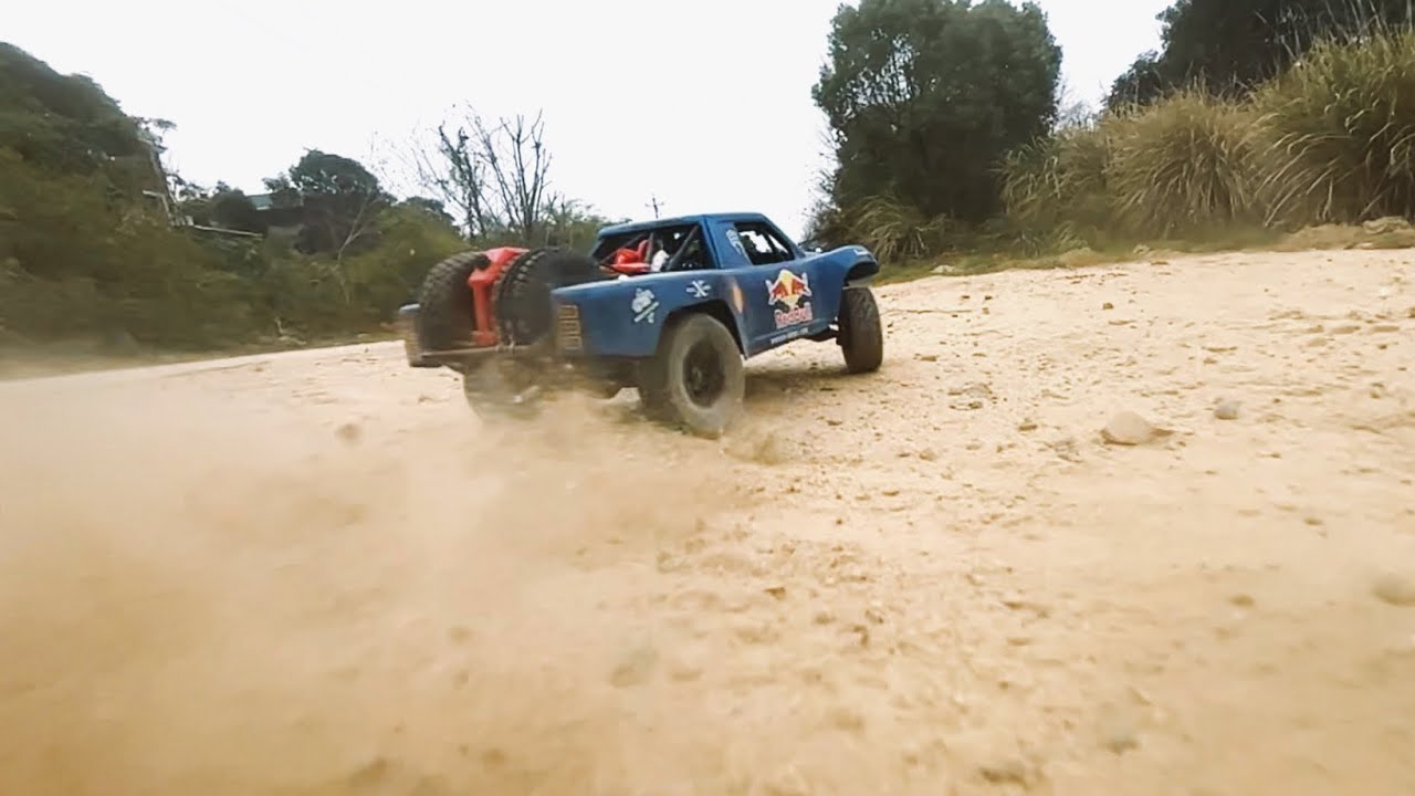The baby trophy truck drifting - YouTube