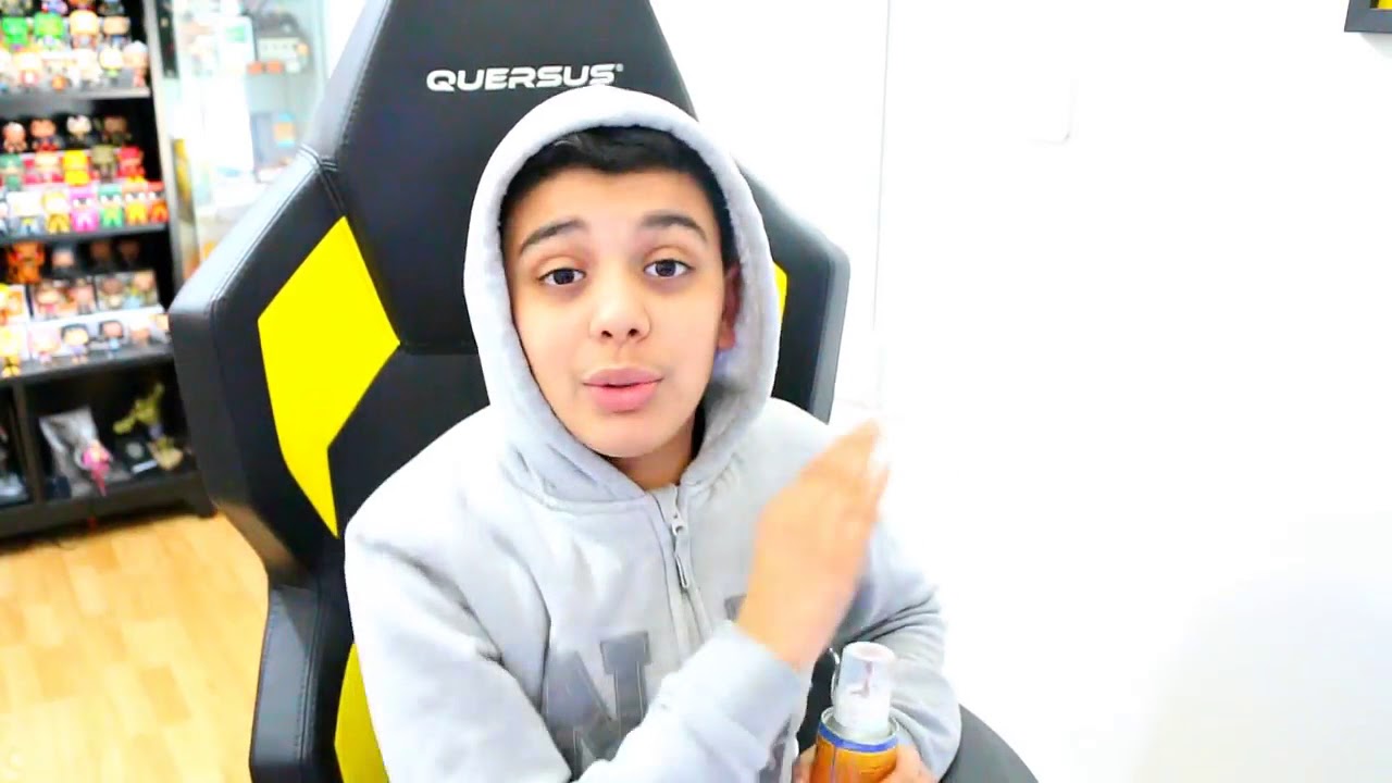 MOMO M ' ÉCRASE DU CACA SUR LE VISAGE PENDANT QUE JE DORS - IL DÉTRUIT ...