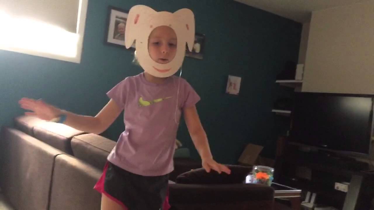 Emma's button factory song - YouTube