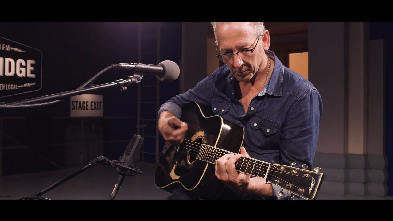 Darden Smith - 'Angel Flight' | The Bridge 909 in Studio - YouTube