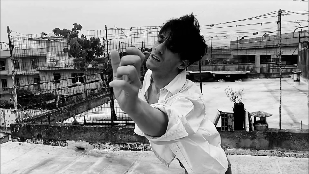 Simone Giancola : Coloro la mia vita con il caos dell'inquietudine ...