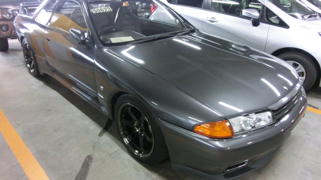 1990 BNR32 - YouTube