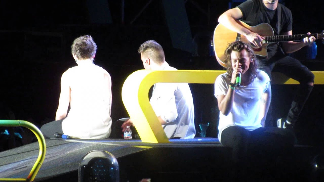 Little Things - One Direction @ M&T Bank Stadium Baltimore, 08/08/15 ...