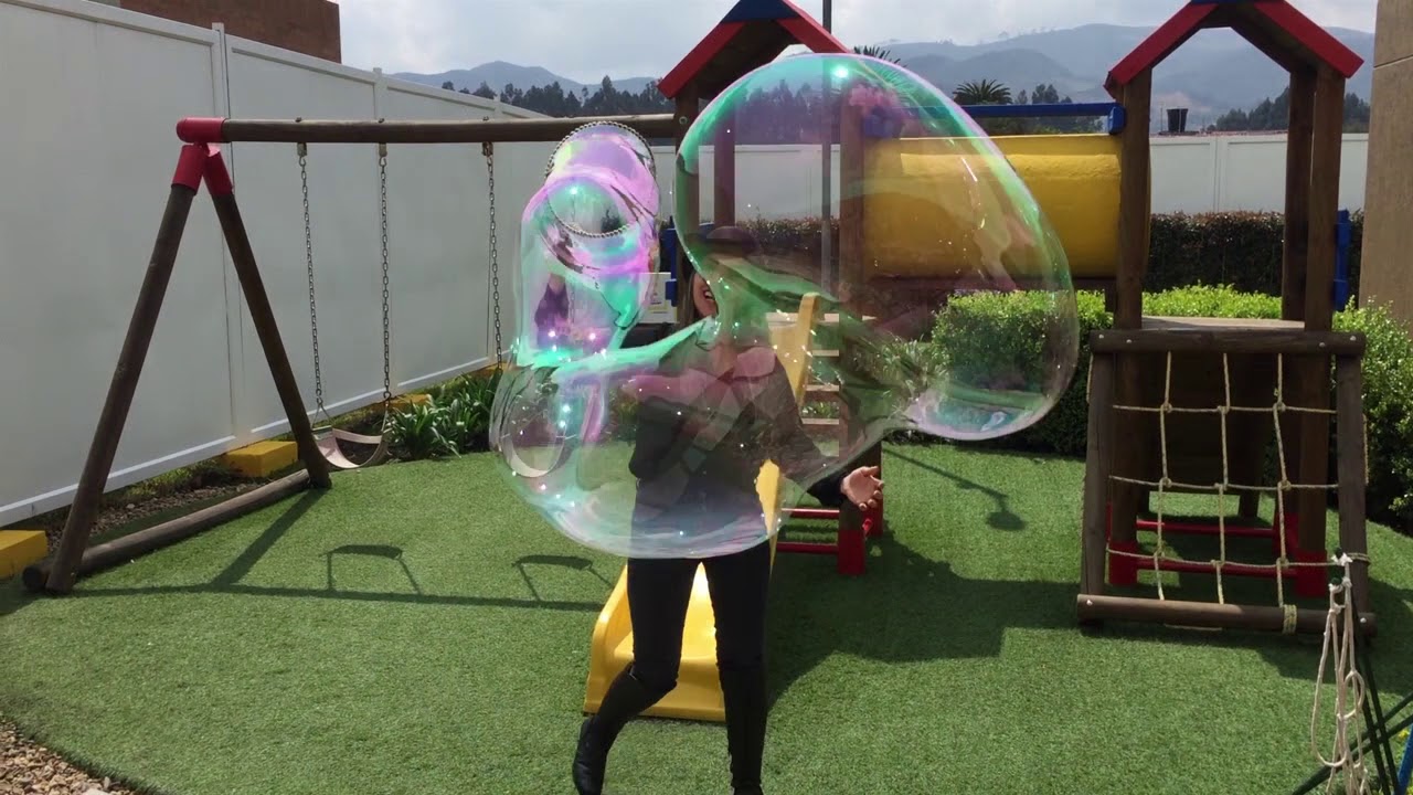 Show de burbujas itinerante en Colombia- Voiz Producciones - YouTube