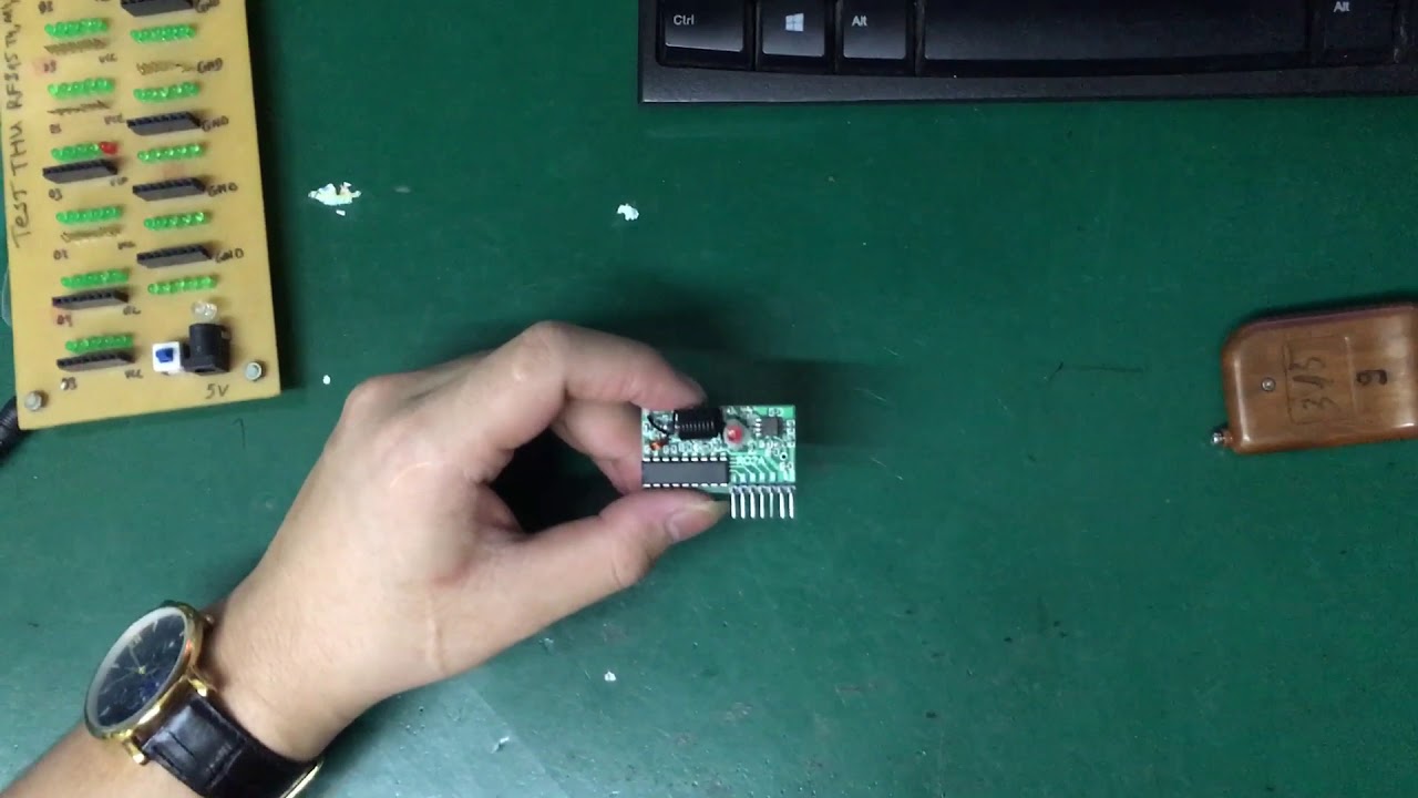 Test Module Thu RF315 PT2272-M4 R02A MH003266 - YouTube