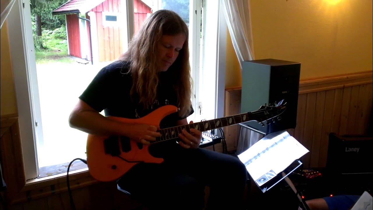 Mattias IA Eklundh - Freak Guitar Camp 2012 - "A Piece of a Bit" - YouTube