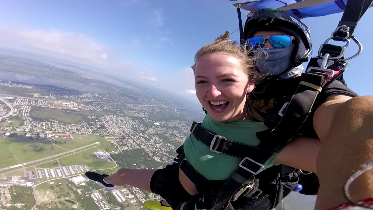 Emma Skydiving, Aug 2020 - YouTube