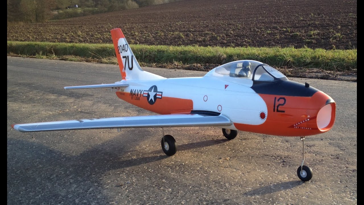 E-flite FJ-2 Fury 2nd flight - YouTube