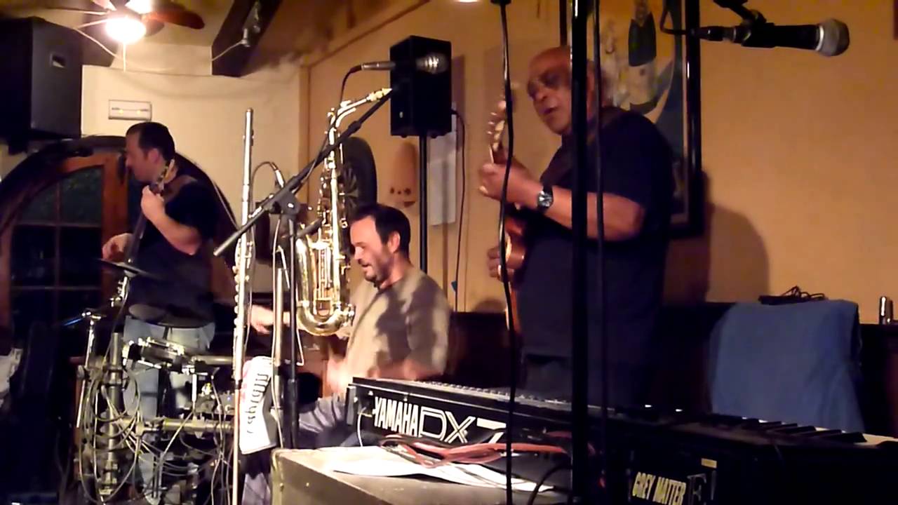Money_for_Nothing The Brink Band - YouTube