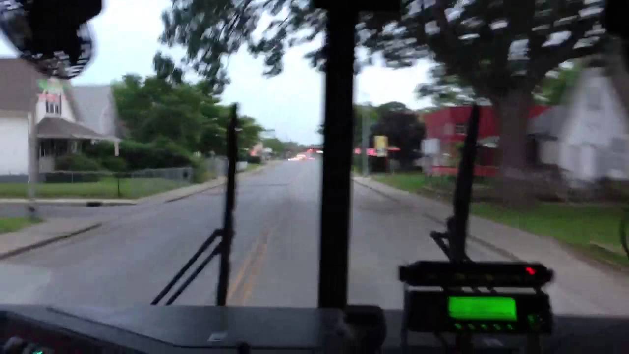 IFD Engine 27 - Residence Fire Response - YouTube