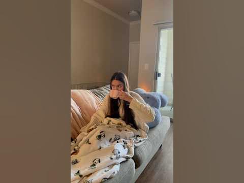 Grad student morning routine *work from home edition* 🤍🧸 (This was not taken while "clocked in ...