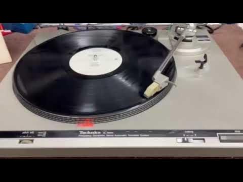 Technics SL-B200 Turntable - YouTube