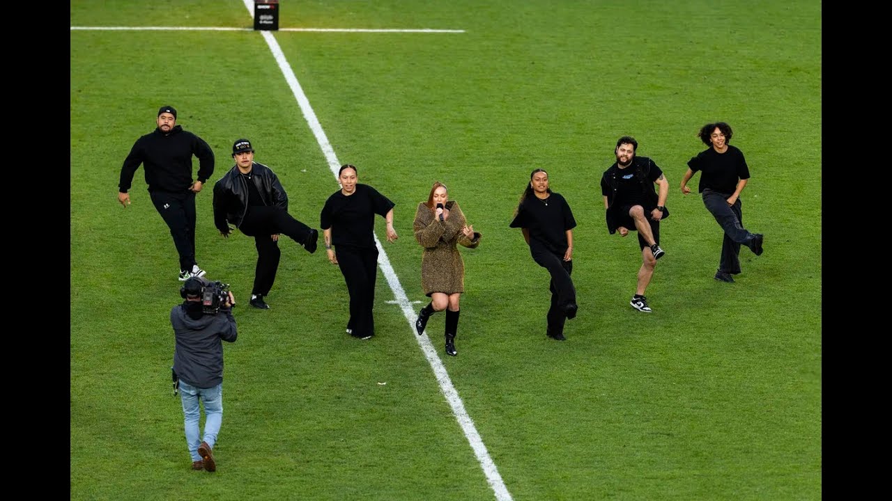 Ella Monnery and Kings - All Blacks Half Time Performance - YouTube